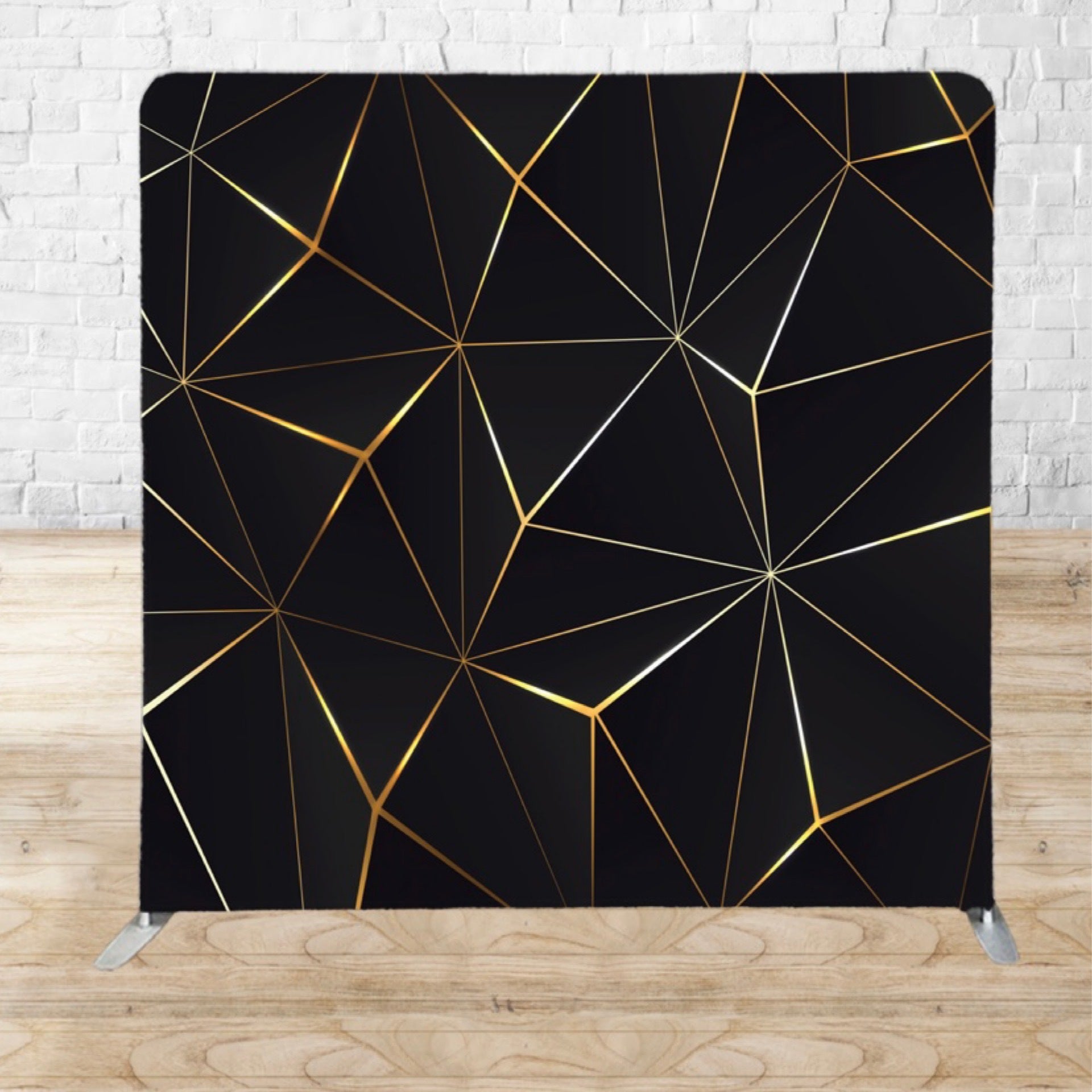 Partyshot Black Geo/White Geo Backdrop | The Finest Details